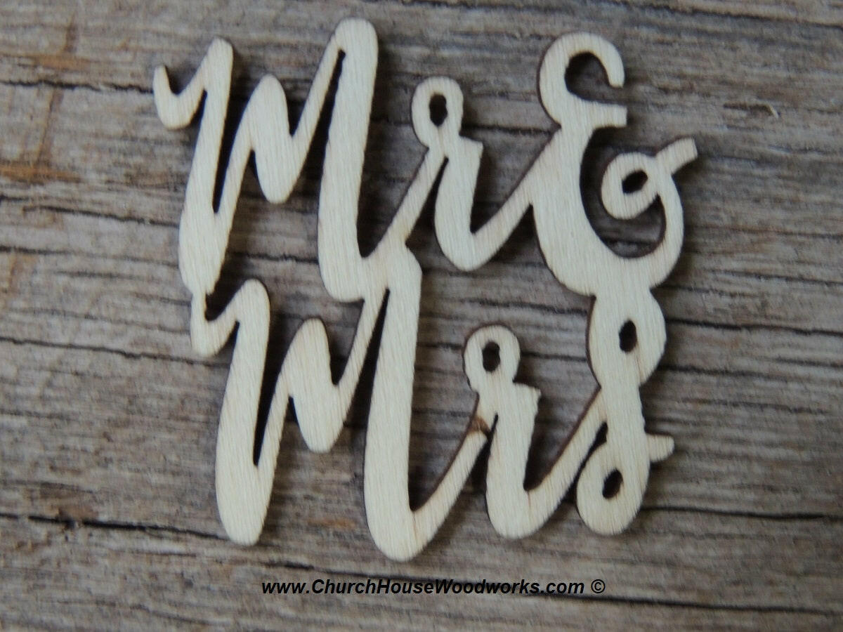 Mr&Mrs cursive wood words - 25 ct